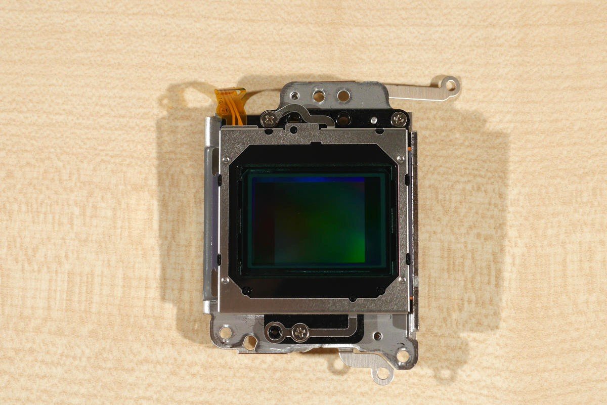 Here we will convert our Canon M50 into an astro camera - Full Spectrum